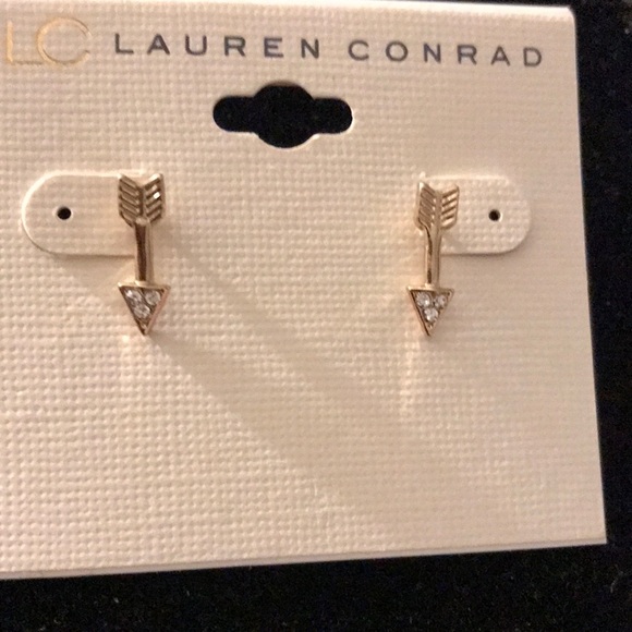LC Lauren Conrad | Jewelry | Lc Lauren Conrad Small Gold Arrow | Poshmark
